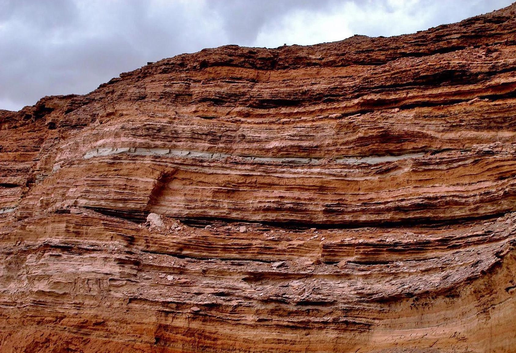 How to Layer Your Time So You Can Accomplish More - Neil Strauss